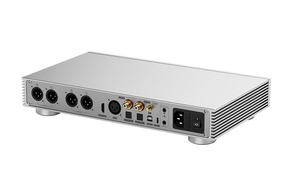 TOPPING D900 Discrete Digital to Analog Convertor (DAC)